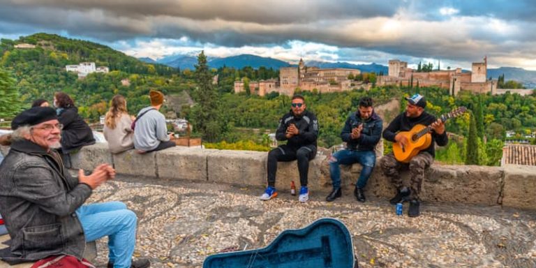 Coplas - Qué son, concepto, tipos, características y ejemplos