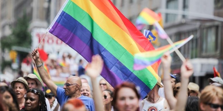 LGBT - Concepto, siglas, bandera, historia, derechos y más
