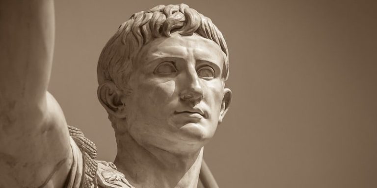 Dinastía - Qué es, ejemplos de la historia y actuales