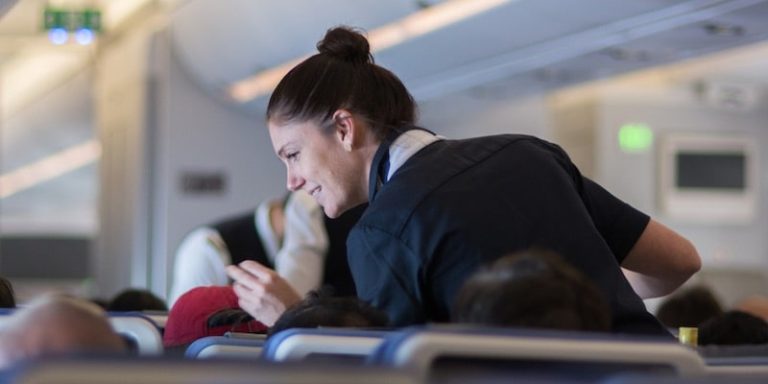 Simpatía - Concepto, expresión y relación con la empatía