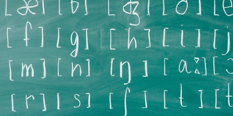 Corchetes - Concepto, cómo se usan, paréntesis y llaves