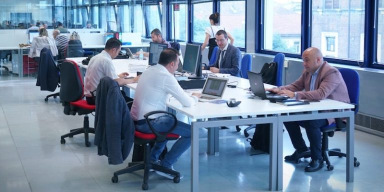 Sedentario - Qué es, concepto, sus problemas, el nomadismo