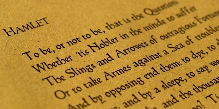 Texto dramático - Qué es, características y ejemplos