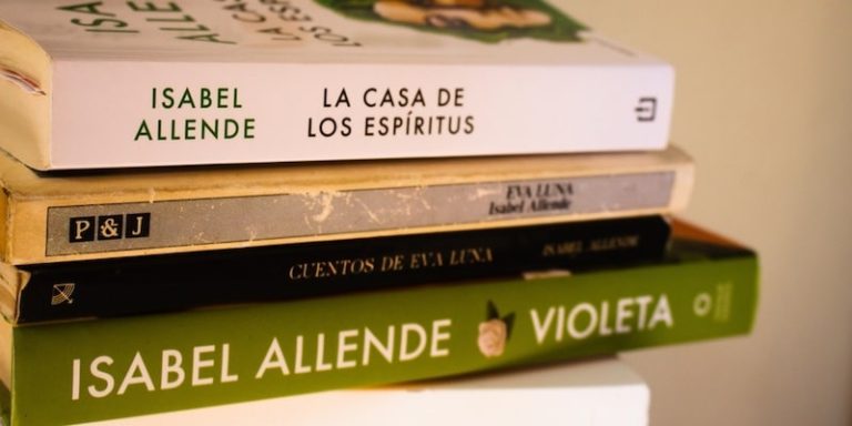 Género narrativo - Concepto, características y subgéneros